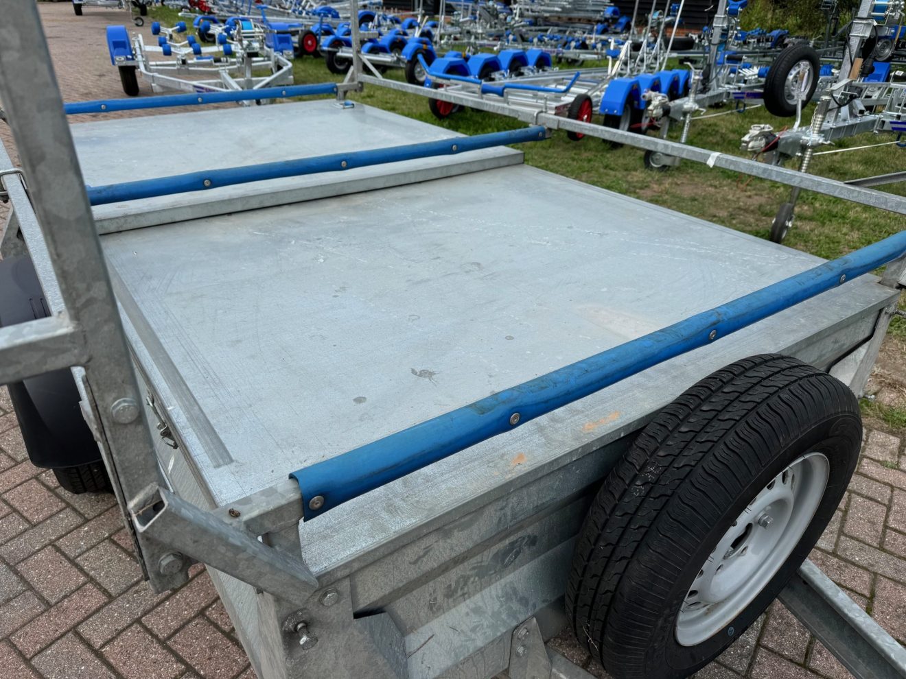 Steel Cover Box Trailer 6×4 new size – Snipe Trailers