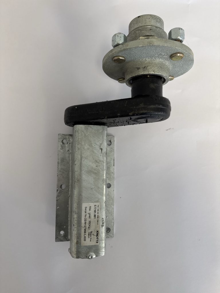 Independent Suspension unit pair 350kg unbkd 4X4″ – Snipe Trailers